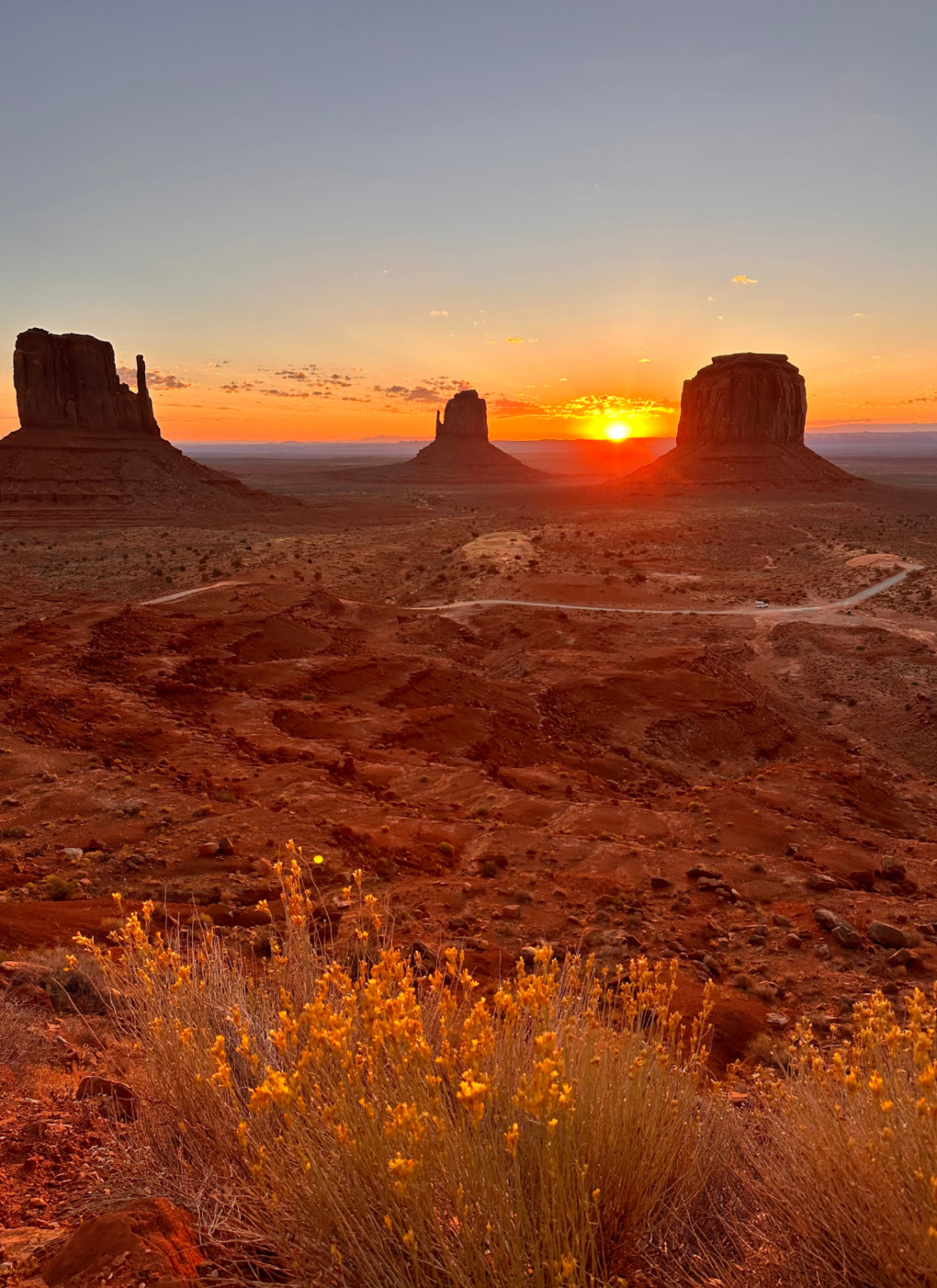 Road Trip to Monument Valley: Where to Stay, the Best Tour + Sunrise ...